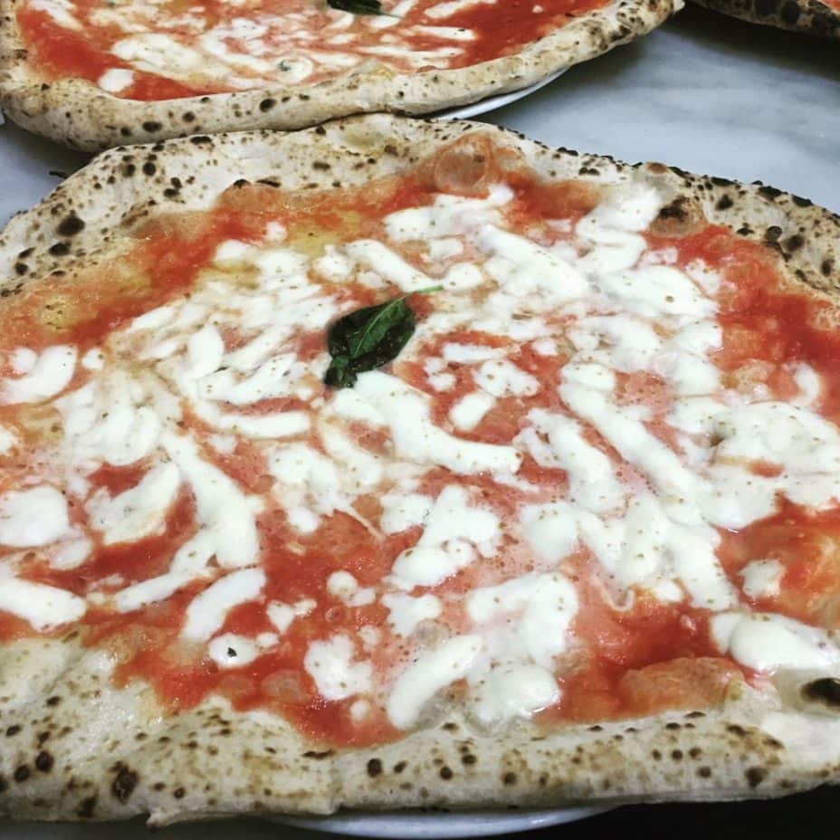 The Beginner's Guide to Naples - The Discovery Compass